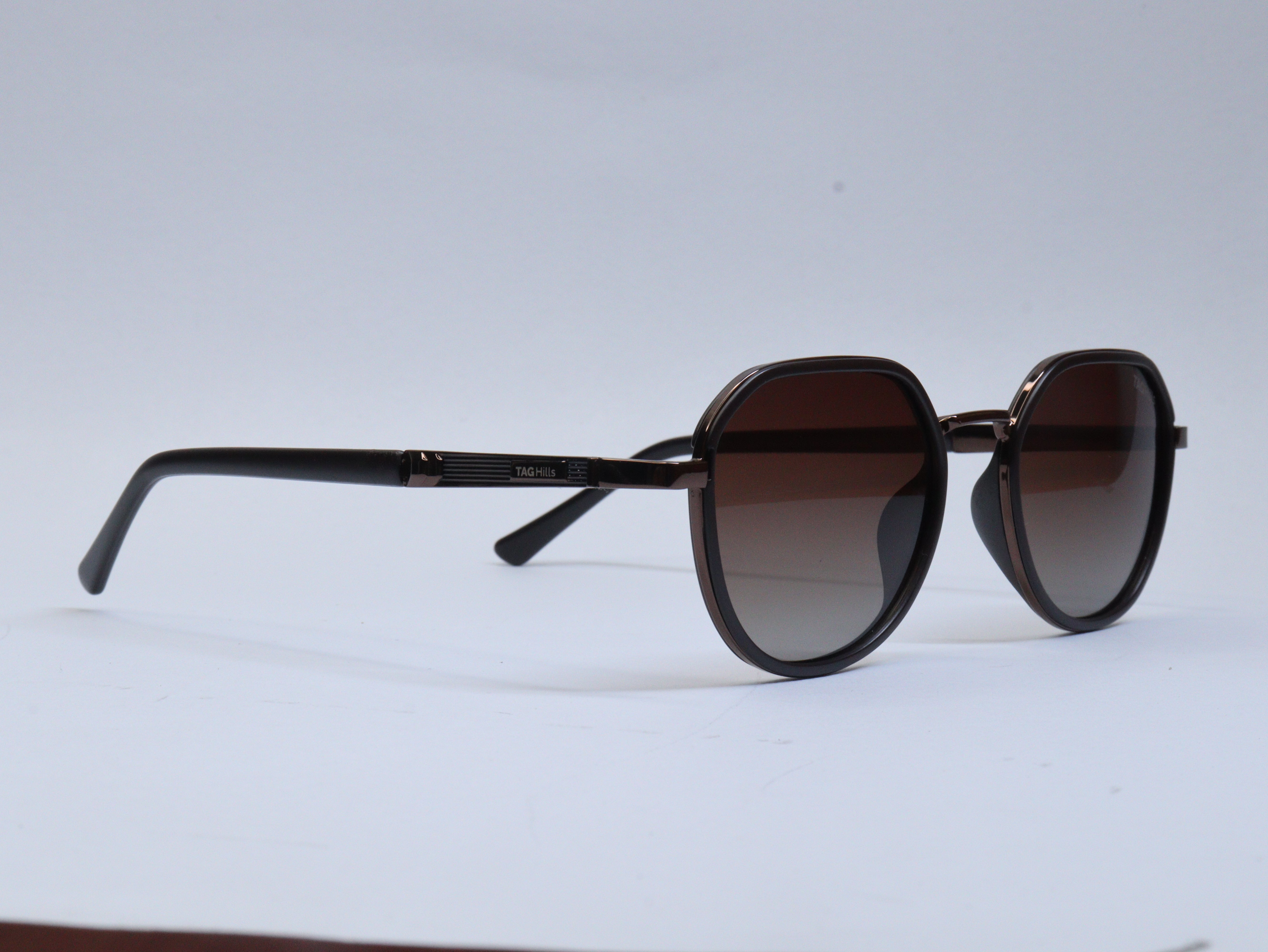 Rebel Radiance – Goggles Craft